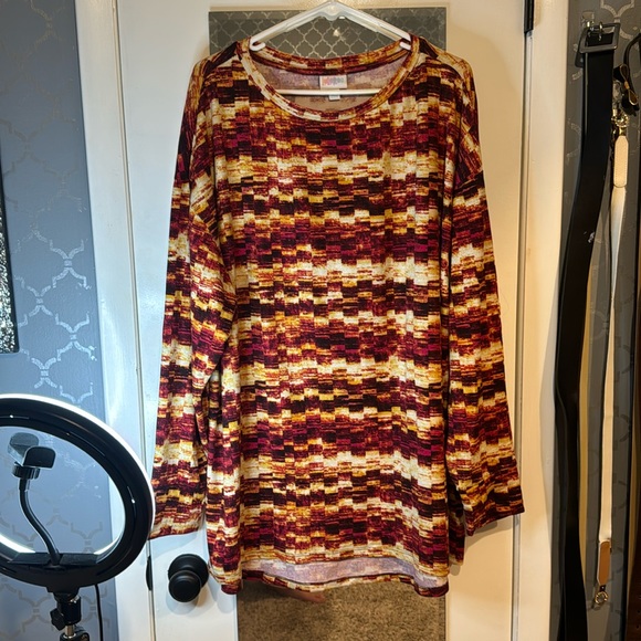 LuLaRoe | Tops | Lularoe Hudson 2xl Reds Yellows Oranges | Poshmark